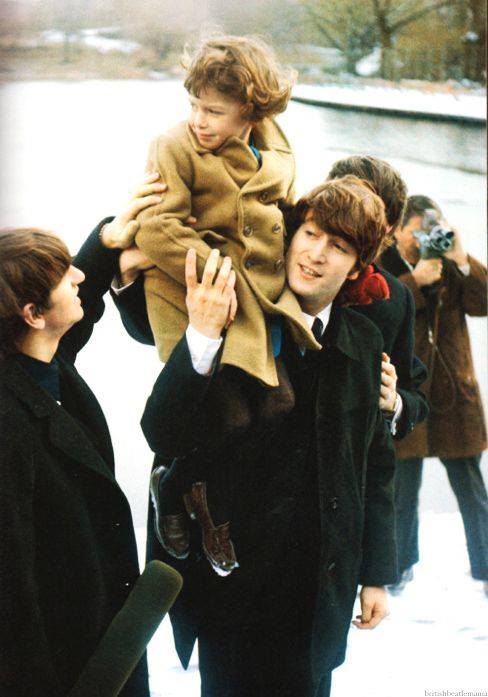 FEBRUARY 8, 1964 Beatles in New York - The Beatles